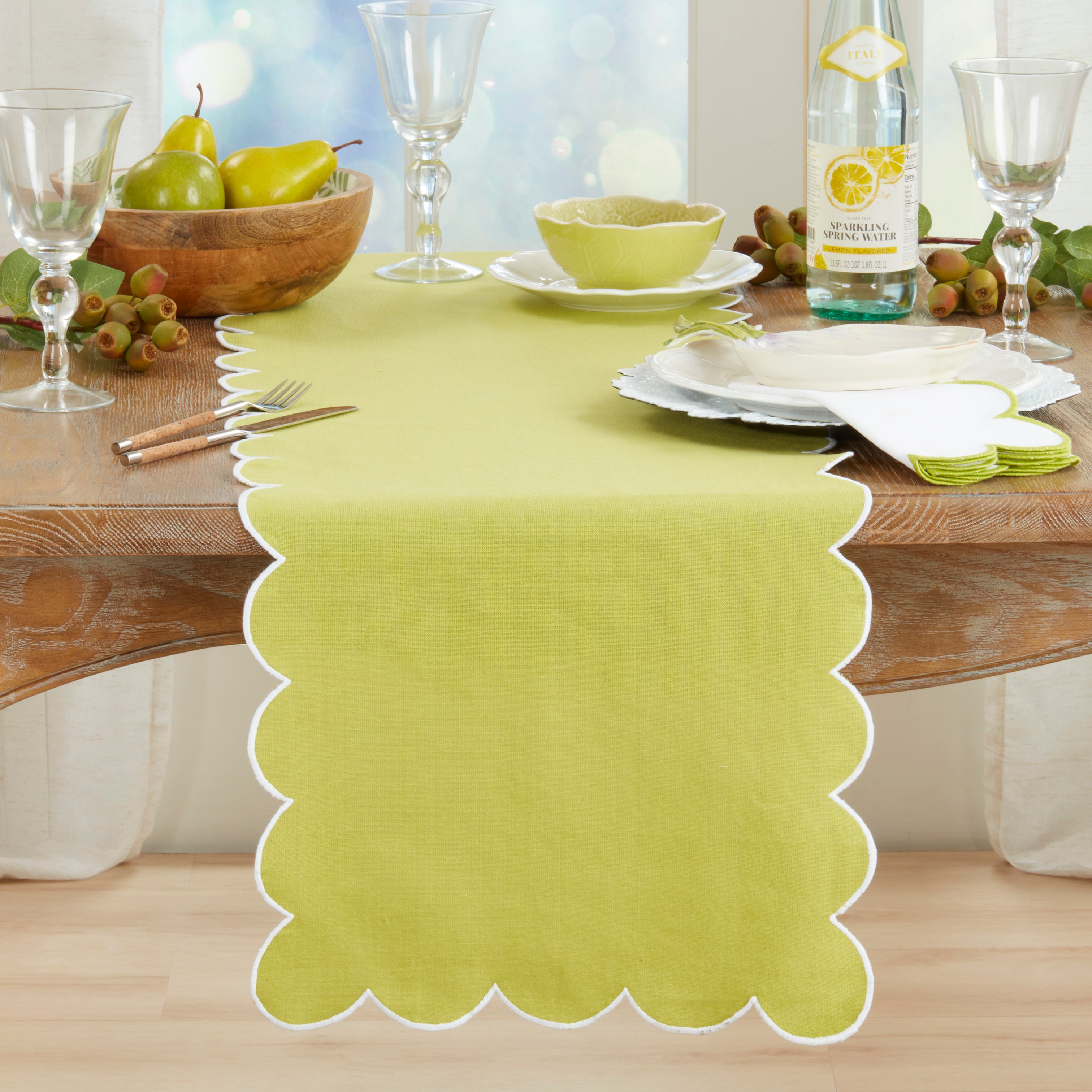 Scalloped Table Runner – Pier 1
