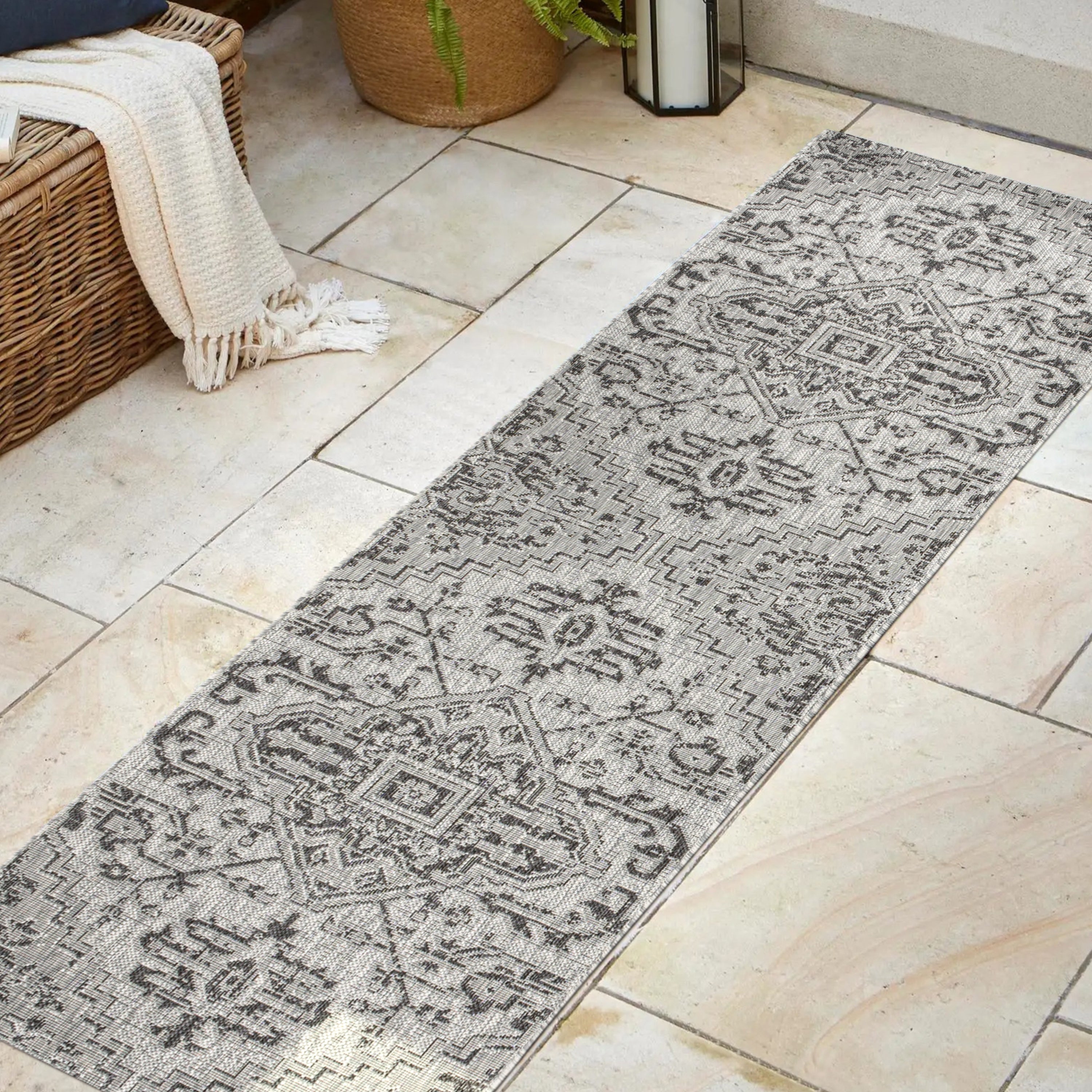 Estrella Bohemian Medallion Textured Weave Indoor/Outdoor Area Rug - Pier 1