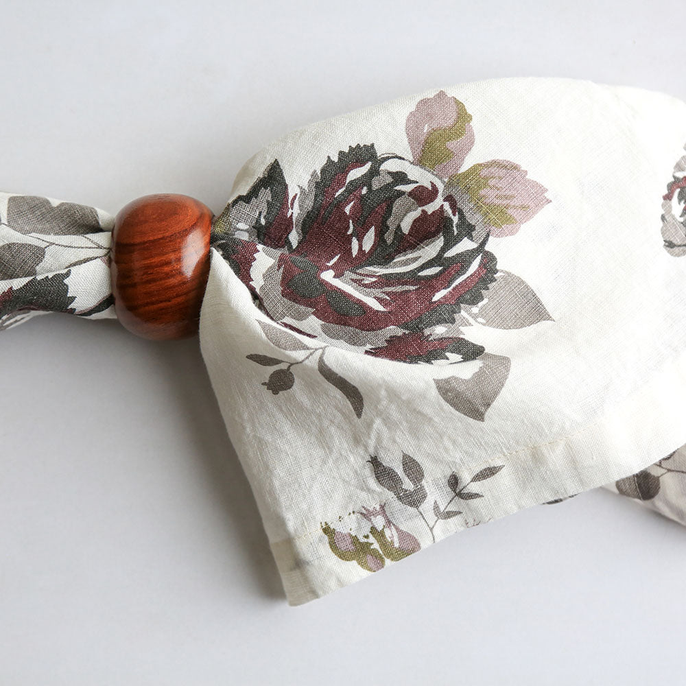 Handcrafted Linen Roses Napkins in Eggplant and Grey, Set of 4 – Pier 1