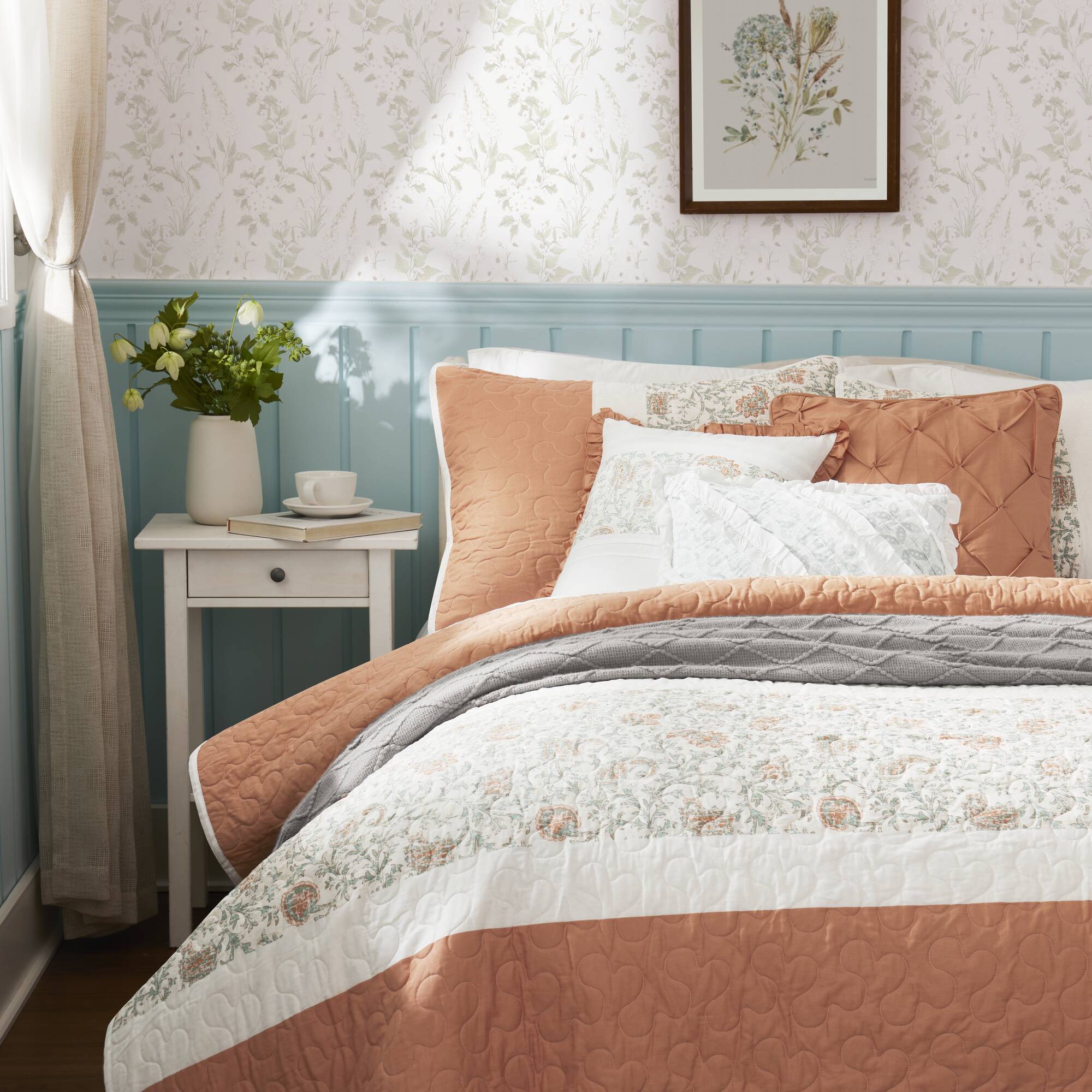 Dawn 6-Piece Cotton Percale Quilt Set with Throw Pillows – Pier 1