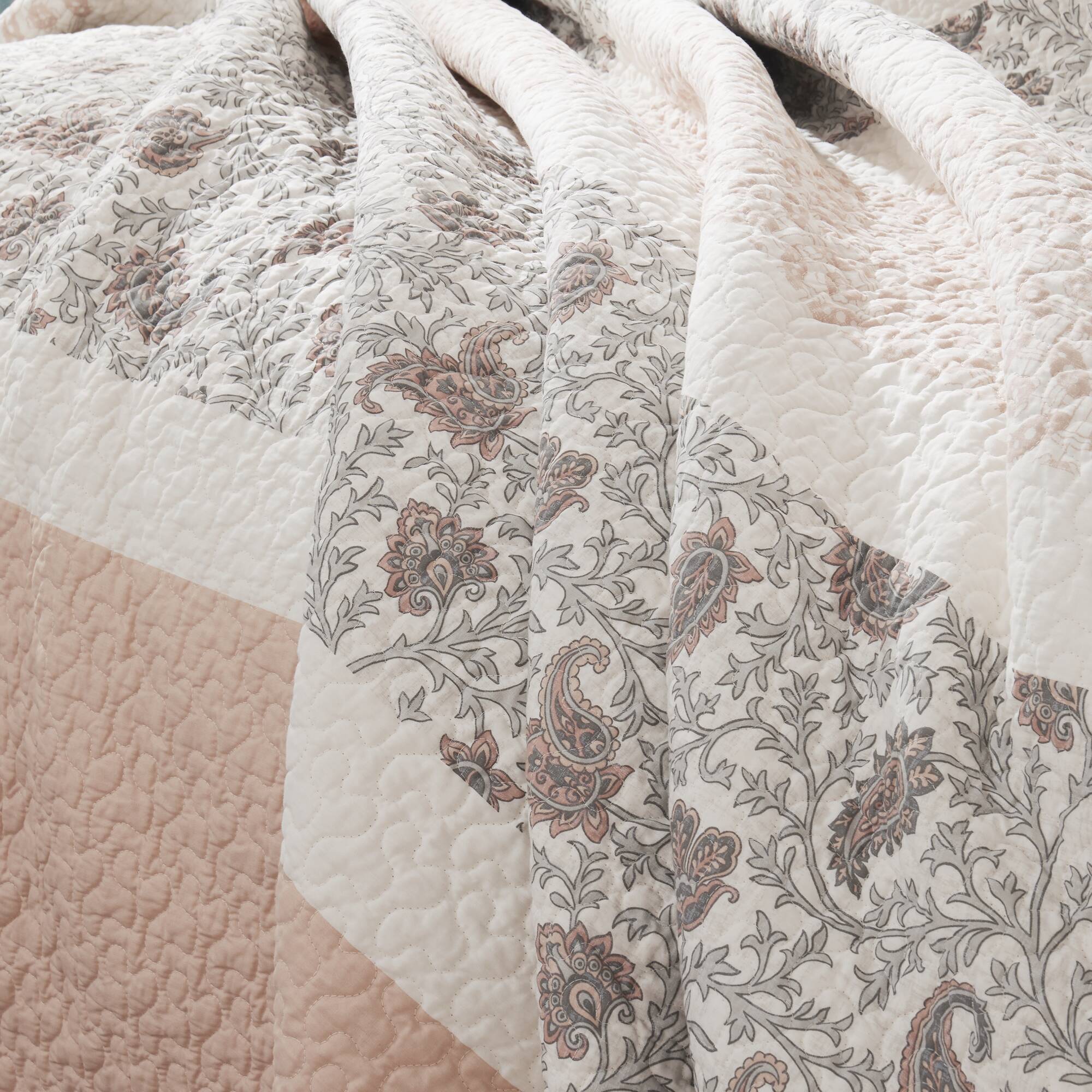 Dawn 6-Piece Cotton Percale Quilt Set with Throw Pillows – Pier 1