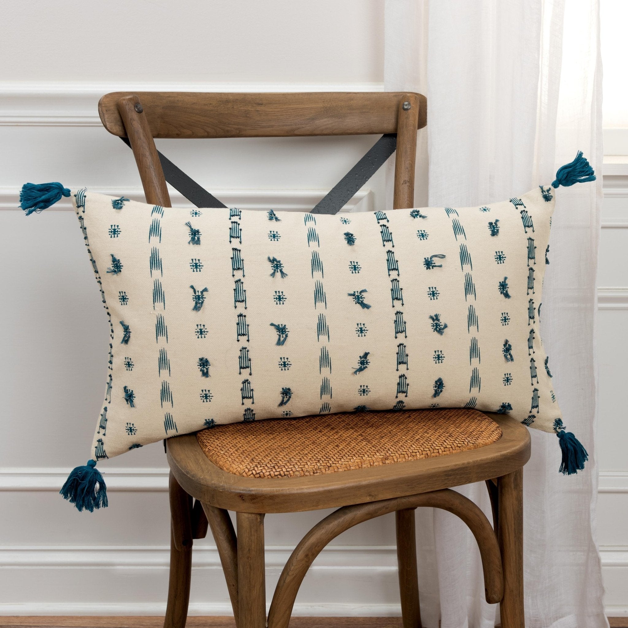 Geometric Print Knife Edge 100% Cotton Poly Filled Decorative Throw ...