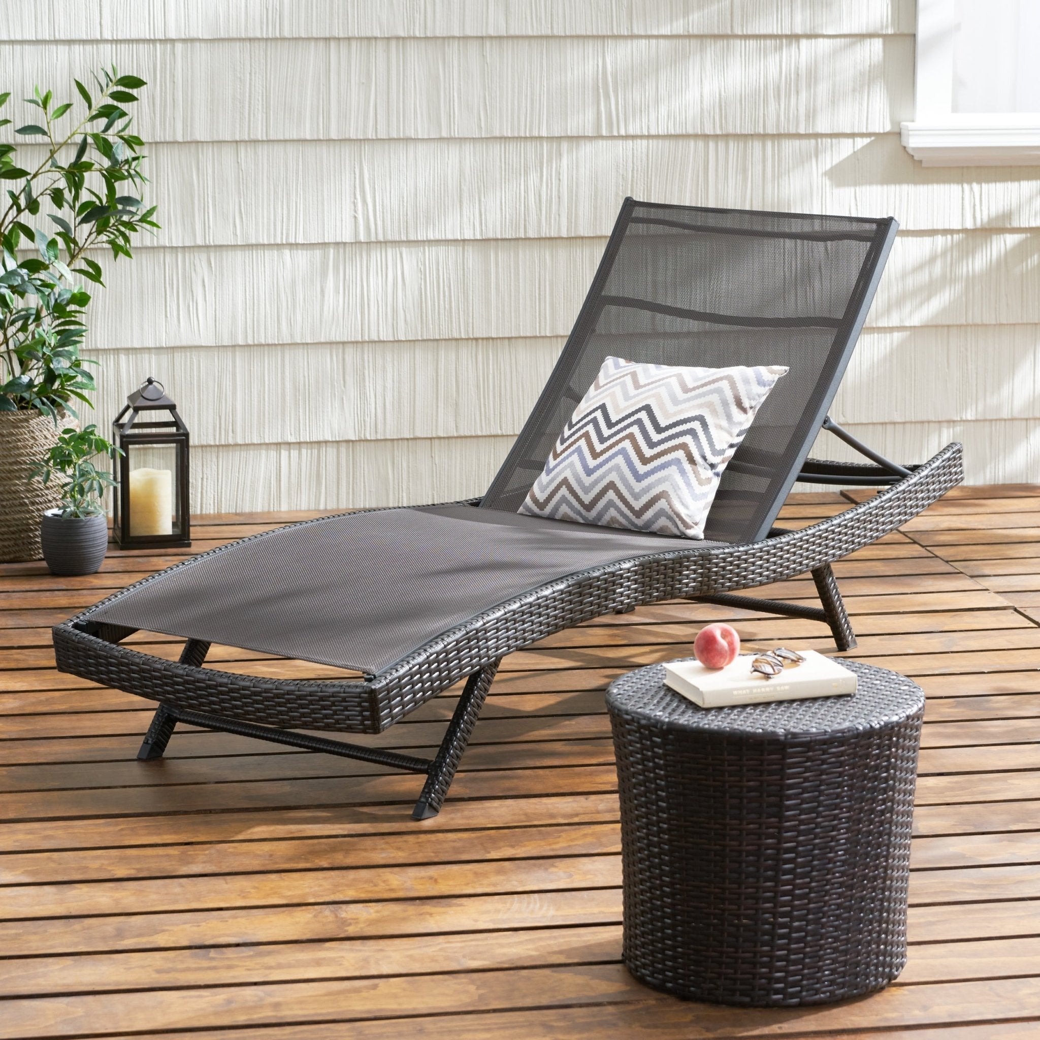 Outdoor Rattan Wicker Chaise Lounge with Adjustable Seat and Mesh Seat ...